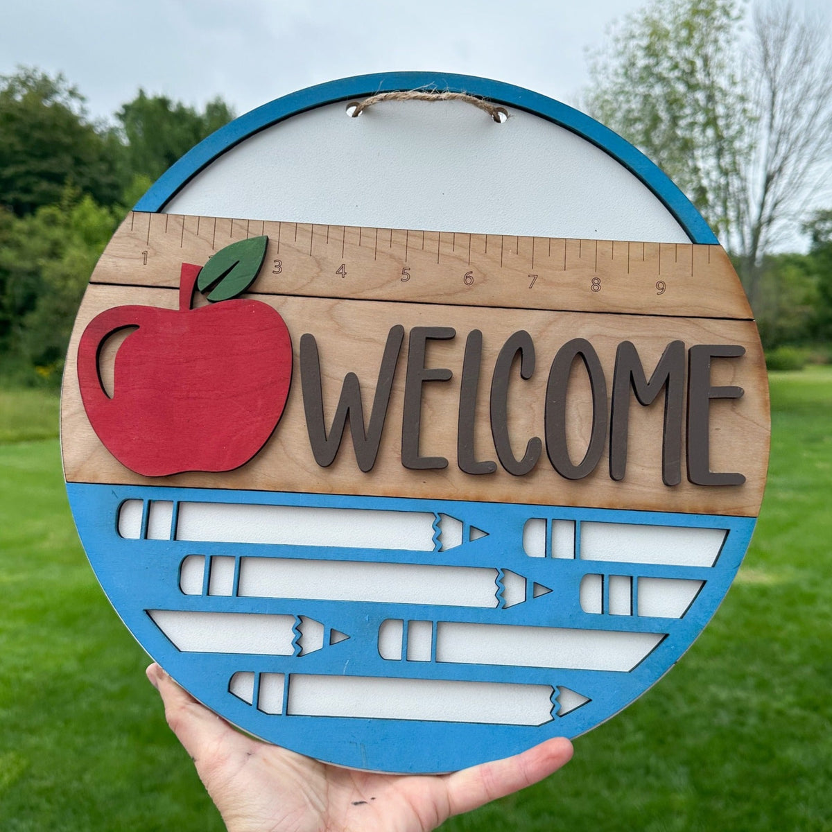 Welcome Apple Round Sign – The 315 Studio